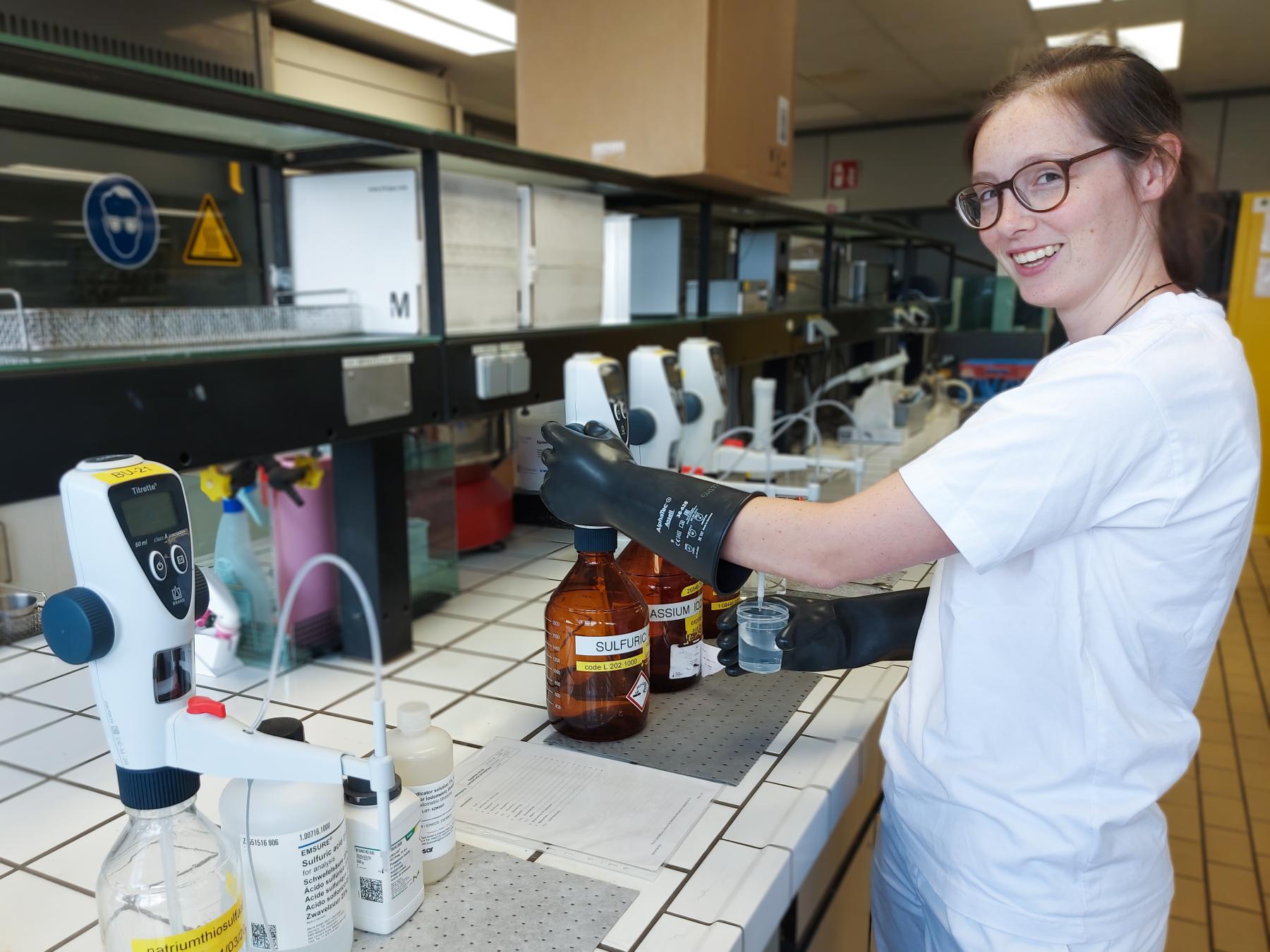 Neem een kijkje in onze fabriek in Aalter | FrieslandCampina Global ...