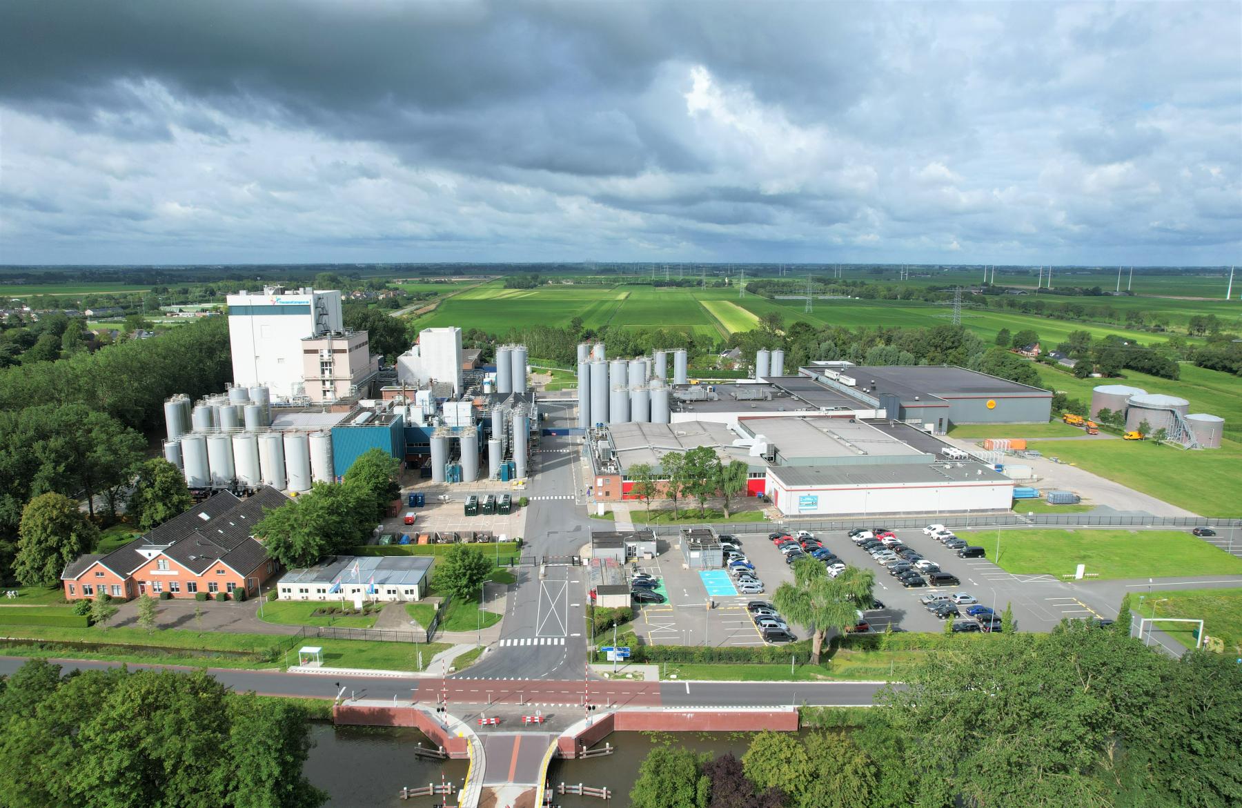 Ontdek onze fabrieken in Bedum | FrieslandCampina Global Career Site