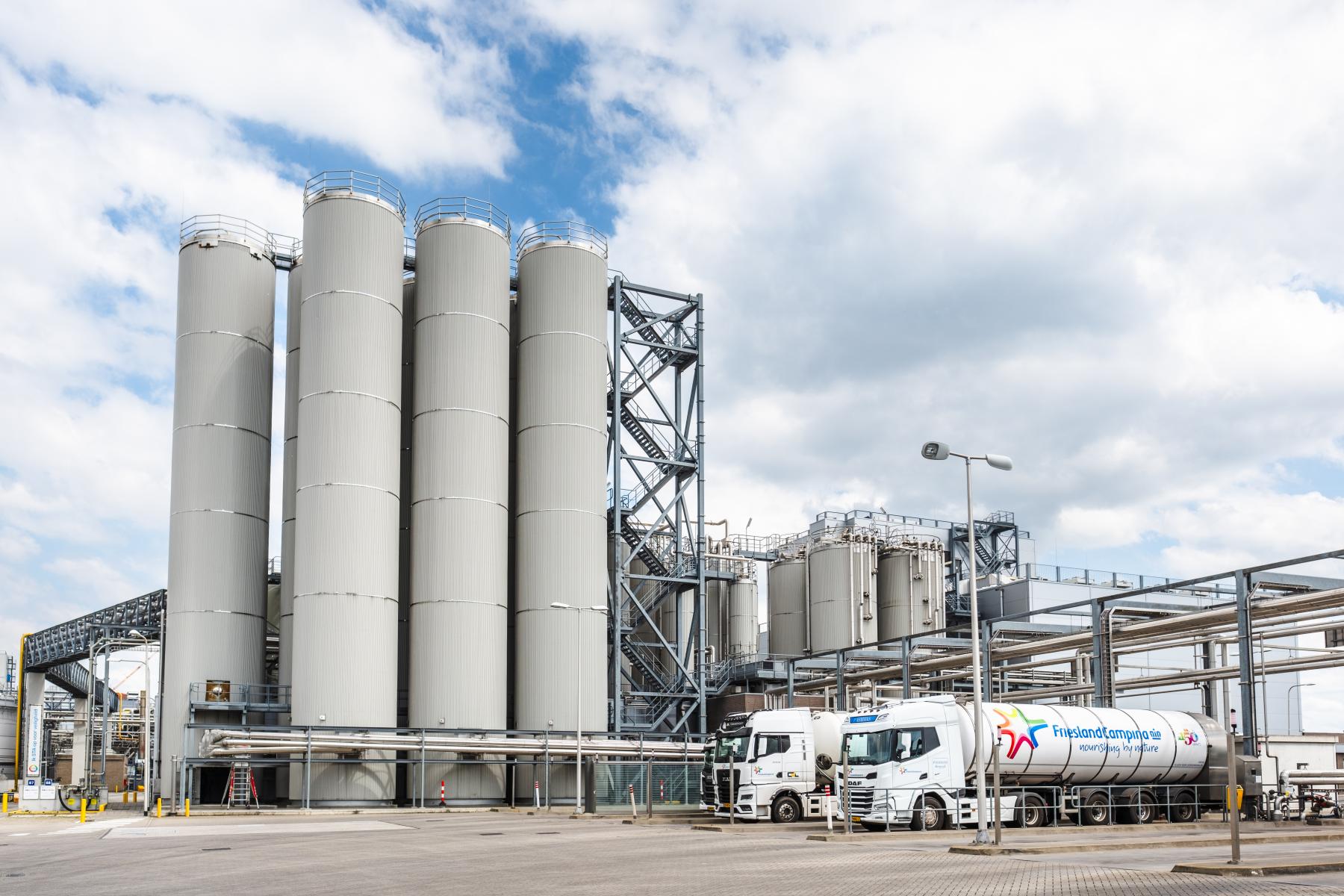 Ontdek onze ingrediëntenfabriek in Veghel | FrieslandCampina Global ...